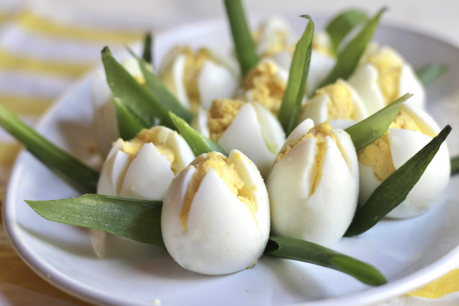 Spring Tulip Deviled Eggs – Diary of a Mad Hausfrau